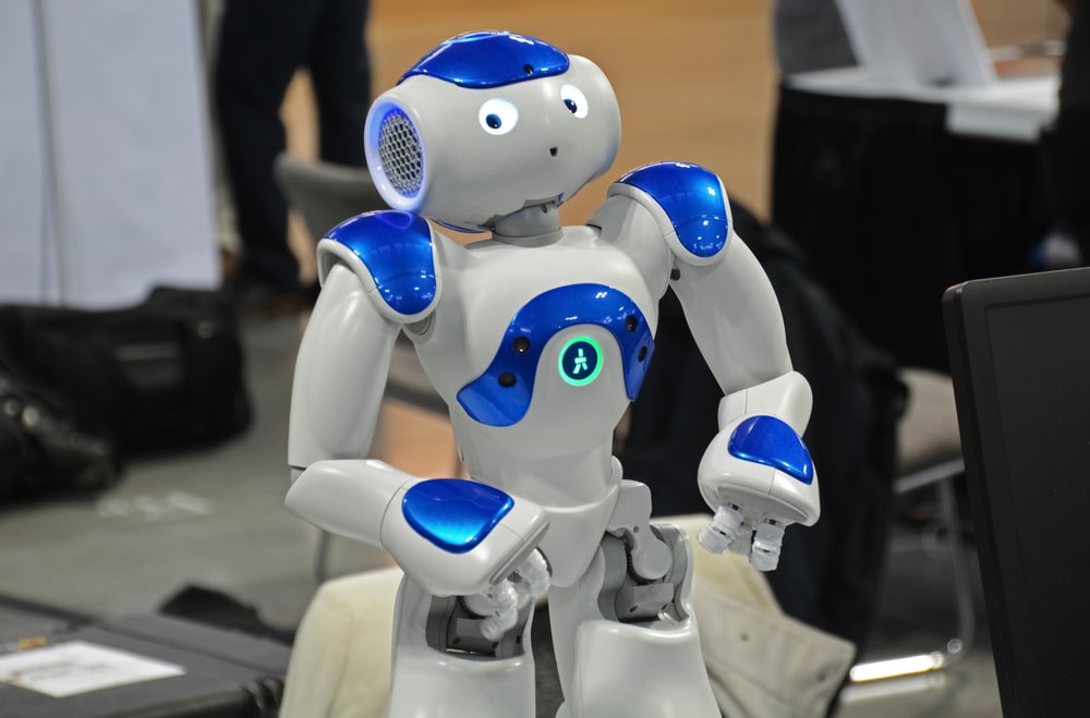 Human-form robots: dream or reality? | IT Systems